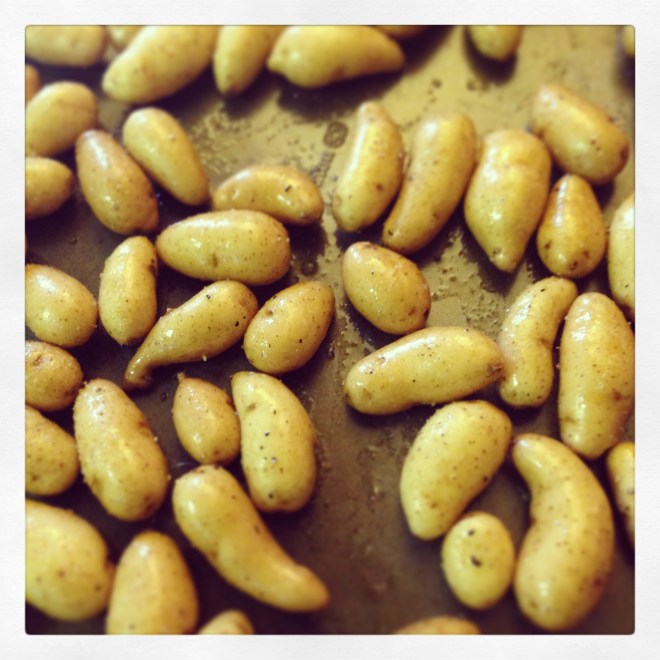 Perfect Party Food – Roasted Mini Potatoes with Creamy Dill Pickle Dip ...